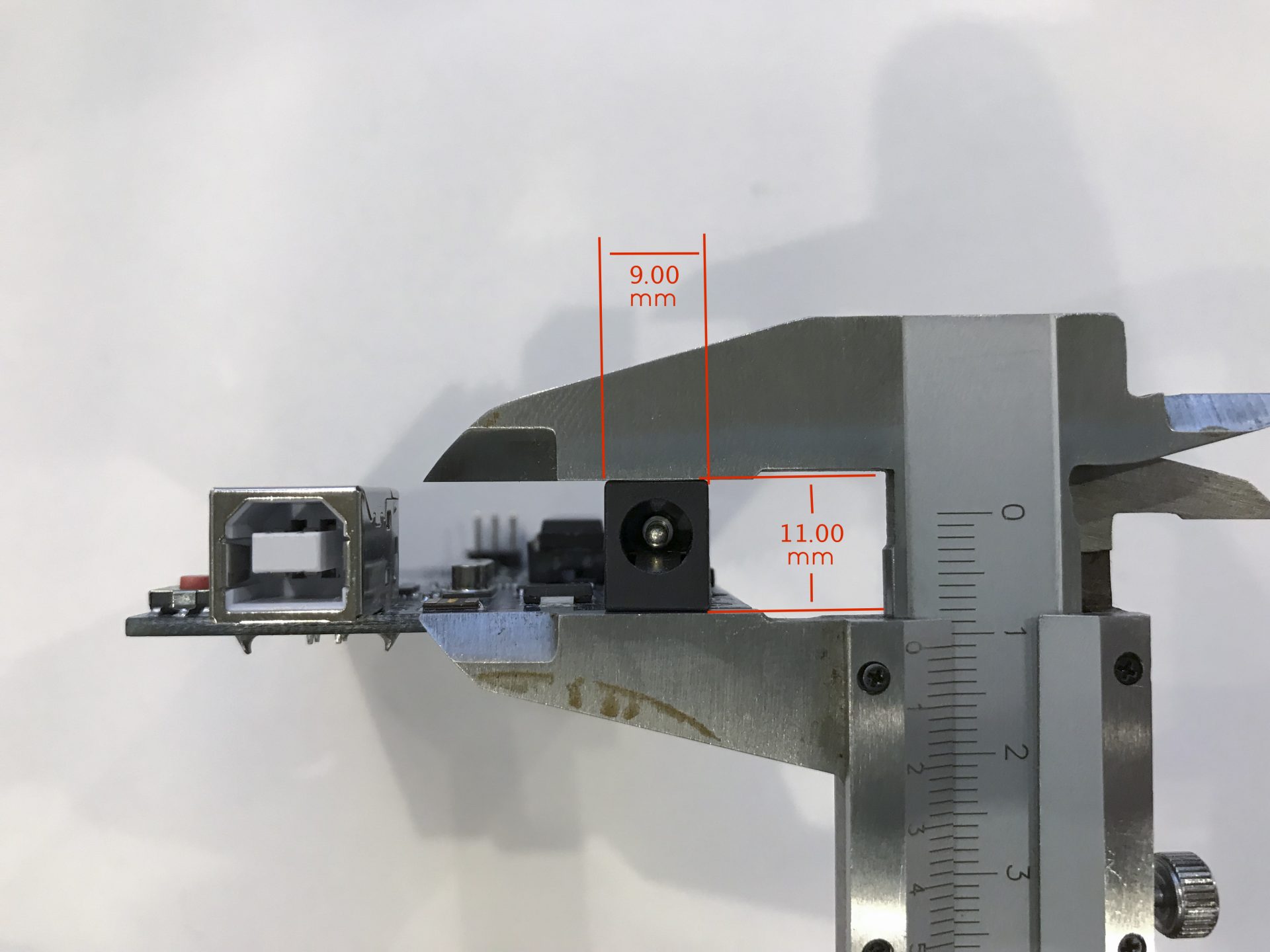 การออกแบบกล่องใส่บอร์ดทดลอง Arduino Uno R3 Part 1 การวัดขนาดและการ