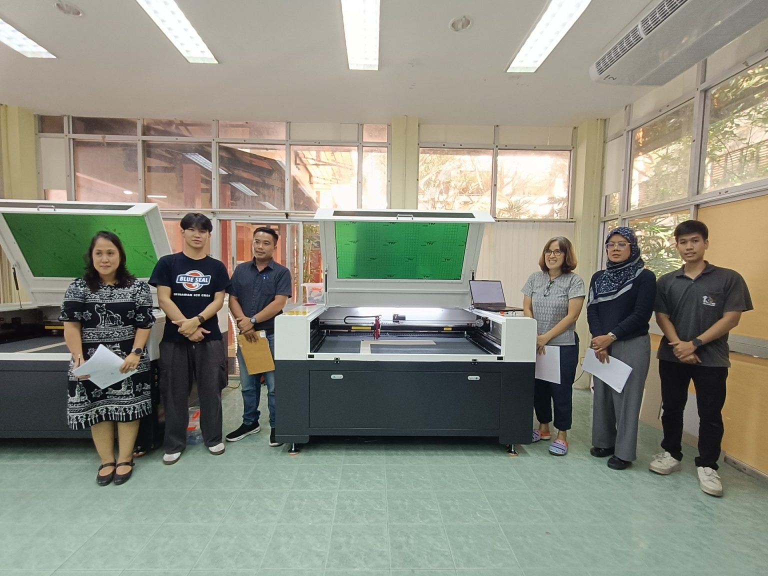 มหาวิทยาลัยเทคโนโลยีราชมงคลศรีวิชัย วิทยาเขตสงขลากับเครื่องตัดและ ...